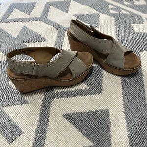 Clarks | Shoes | Clarks Suede Sandals Size 6 | Poshmark